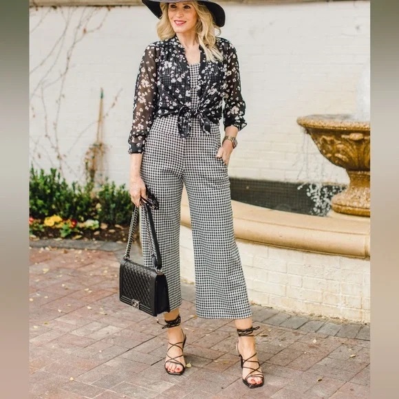 CAbi | Pants & Jumpsuits | Cabi Bombshell Crop 647 Black White Check ...